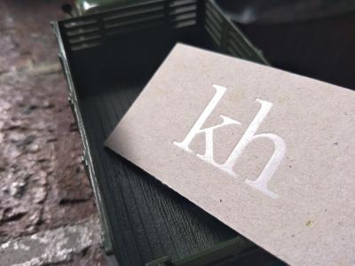 China 2018 Fashion Design Luxury Clear Foil Stamped Business Card With Grey Recycled Paper for sale