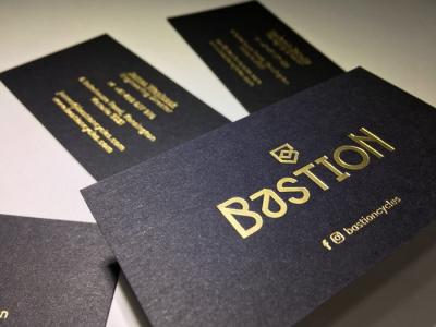 China Luxury Foil Stamping Gold Foil Business Card Customized Design Black Card for sale