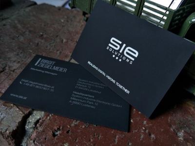 China Offset Printing Velvet Business Card , Custom Premium Business Cards 90*50mm for sale