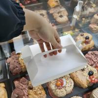 China Customized Paper Cake Box with Handles Folding Cake Carrier Box Bakery Boxes for sale