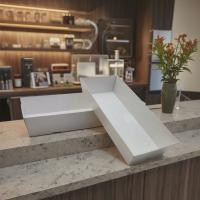 China Takeaway Food Grade Rectangular Kraft Paper Container Tray Transparent Plastic Lid for sale