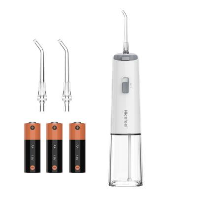 China Rechargeable Dental Water Flosser 200ml IPX6 with Tongue Scraper Three Dry Batteries for sale