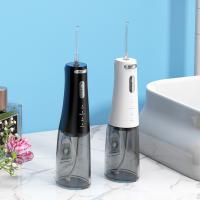 China Cordless Portable Water Flosser 300ml IPX7 Travel Teeth Cleaner 100-240V for sale
