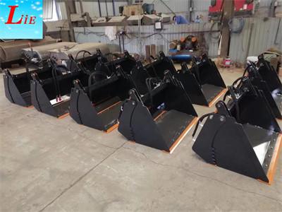 China Hot sale Wheel Chinese skid steer loader with 4 in 1 bucket for sale