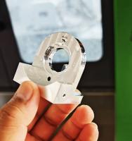 China Precision CNC Machined Servo Motor Mount Bracket in 6061 Aluminum Alloy with ±0.01mm Tolerance and High-Gloss Mirror Milling for sale