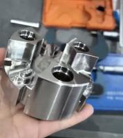 China Custom CNC Machined Stainless Steel 304/316L Capping Chuck Base with Mirror High-Gloss Finish and Multi-Station Jaw Slots for Capping Machine Claw Seat for sale