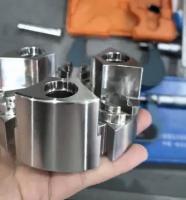 China Custom CNC Machined Stainless Steel 304/316L Capping Chuck Base with Mirror High-Gloss Finish and Multi-Station Jaw Slots for Capping Machine Claw Seat for sale