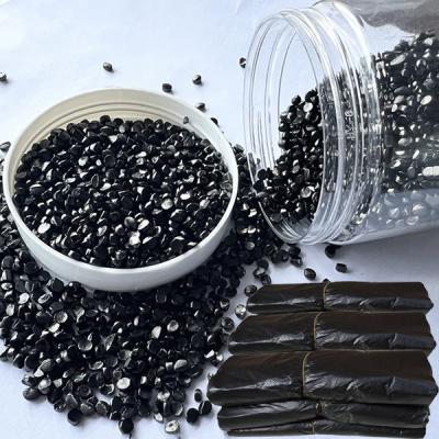 China Polyethylene Black Color Concentrate Masterbatch for Plastic Films - 40-50% Carbon Black Content, 2-10 G/10min Melt Flow Rate for sale