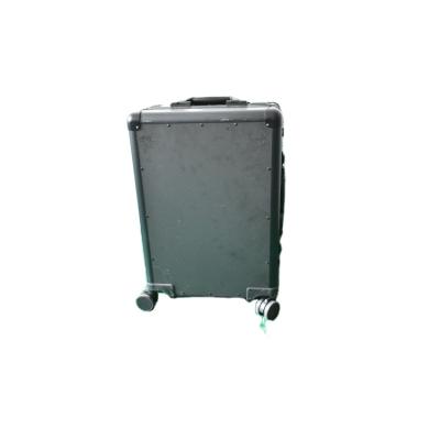 China High Strength Lightweight Carbon Fiber Hard Suitcase Luggage Carry On Suitcase Is Easy To Use for sale
