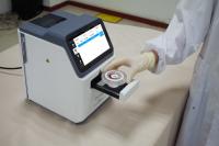 China High Accuracy Point Of Care Analyzer Full Auto Testing Equipment For Human for sale