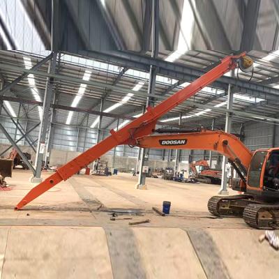 China 315 Sturdy Excavator Telescopic Boom 25m Long Reach Heavy Duty for sale