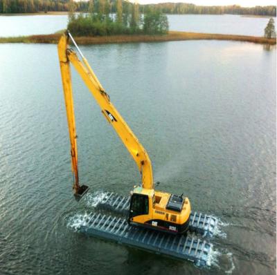 China 320dl Komatsu PC200 Amphibious Excavator Long Boom Arm Digging The River Canal for sale