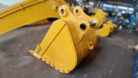 China Heavy Duty Q355B NM400 Reinforced Excavator Rock Bucket with Tiger Teeth for Mining for sale