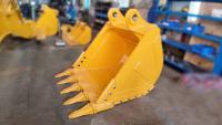 China Heavy Duty Q355B NM400 Reinforced Excavator Rock Bucket with Tiger Teeth for Mining for sale