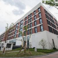 China Pre Engineering Steel Structure High Rise Building Multistory Steel Frame Apartments for sale