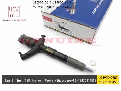 China Denso Genuine and New Fuel Injector 295900-028# 295900-0280 295900-021# 295900-0210 for Toyota 23670-30450 23670-39455 for sale