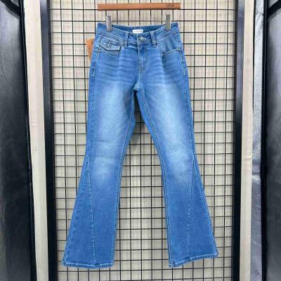 China Casual Style Bootcut Denim Jeans With Embroidery , Private Label Cotton Selvage Denim Jeans for sale