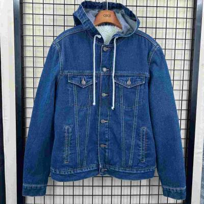 China Men's Sherpa Lined Denim Jacket , Warm Winter Blue Wash Denim Jacket Regular Fit for sale