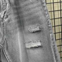 China 100% Cotton Men's Distressed Denim Shorts , Ripped Streetwear Casual Jean Shorts for sale