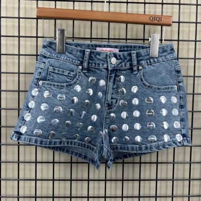 China Women's Light Blue Denim Shorts Low Rise Relaxed Summer Style Denim Short Shorts for sale