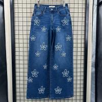 China Junior Patchwork Applique Wide Leg Jeans , Medium Blue Stone Washed Denim Jeans for sale