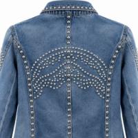 China Lightweight Button Front Denim Shirts Long Sleeve Regular Fit 100% Cotton Denim for sale