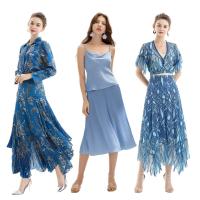 China Day wear – Introduce of low-profile luxury design. These well-cut classic day dresses are undeniably elegant. for sale