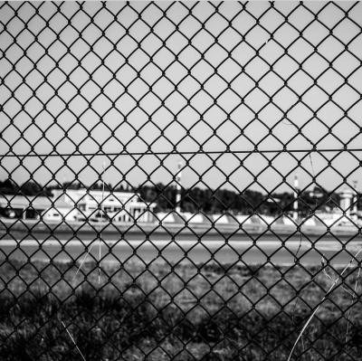 China wholesale  8 feet tall new design galvanized pvc coated chain link fence for sale