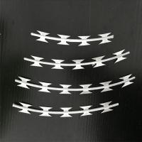 China Electro Galvanized1.5mmx1.5mm Diamond Welded Razor Wire Mesh for sale