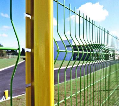 China Galvanized Steel 3D Curved Security Welded Fence Panels 50x200mm 50x150mm for sale