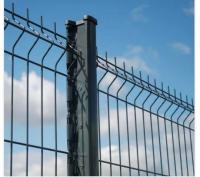 China Galvanized electrostatic spray or PVC dipped coating SHS  post welded mesh fence for sale