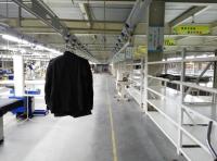 China Electric Aluminum Overhead conveyor system for garment factory transportation for sale