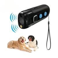 China Rechargeable Ultrasonic Dog Repellent IP67 Waterproof Bark Control Device 20h Battery for sale