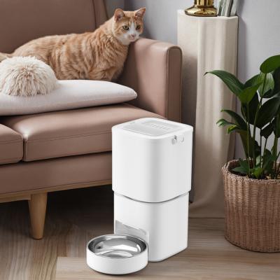 China Smart Automatic Pet Feeder 6L Capacity IPX5 Waterproof Eco-Friendly Plastic for Dogs Cats for sale