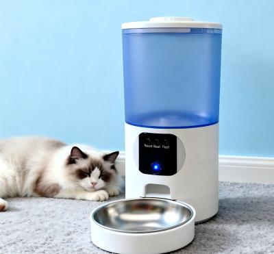 China Smart Automatic Pet Feeder for Dogs and Cats Remote Control Timed Food Dispenser 5L Capacity for sale