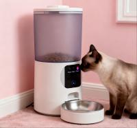 China Smart Automatic Pet Feeder with Remote Control Timed Food Dispenser for Cats Dogs 5L Capacity for sale