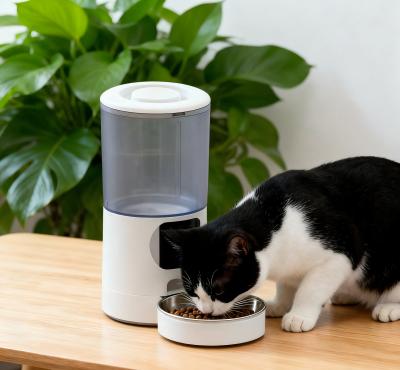 China Smart Automatic Pet Food Dispenser Stainless Steel Plastic Eco Friendly Dog Feeder Timed Remote Control 5L for sale