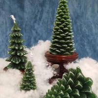 China 6 Oz Pine Tree Shaped Candle Natural Compact And Cute For Bedroom Display for sale