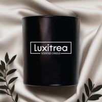 China Handmade Aroma Scented Candle Featuring Natural Essential Oils Suitable for Aromatherapy and Stress Relief Applications for sale