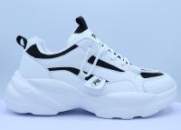 China Women's Custom Sneakers for Outdoor Daily Wear Light Weight Anti-Slippery Cushioning Insole Size 35-41 for sale