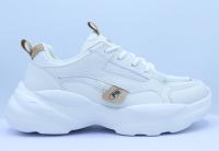 China Women's Custom Sneakers for Outdoor Daily Wear Light Weight Anti-Slippery Cushioning Insole Size 35-41 for sale