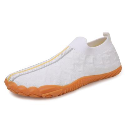 China Men Women Wading Shoes Fly Knit Rubber Outsole Lightweight Barefoot Fishing Shoes Euro Size 36 46 for sale