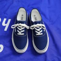 China Unisex Canvas Low Top Sneakers EU 35-44 Triple Vulcanized Casual Shoes for Daily Wear for sale