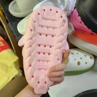 China Custom EVA Slippers with pumkim color for sale