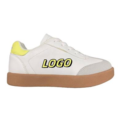 China Custom Kids Sneakers Breathable Lightweight Design Non Slip Outsole Size 30 36 for School Sports for sale