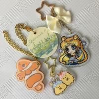 China No Fade Anime Acrylic Charms No Chipping Custom Promotional Gift for sale