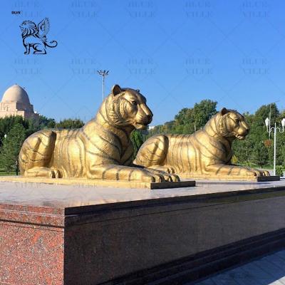 China Bronze Lying Tiger Statues Metal Crafts Life Size Animal Sculpture Art Work Plaza Outdoor Decoration for sale