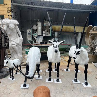 China Bronze Arabian Oryx Sculpture Life Size Casting Large Animals Metal Statue Garden Outdoor for sale