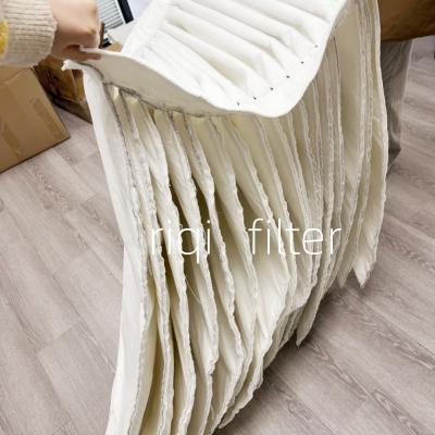 China High Efficiency Nonwoven Pleated Pocket Filter For Dust Collector for sale