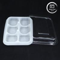 China Square Bakery Blister Box with Lid 4 Compartments Food Safe Plastic Dessert Container for sale